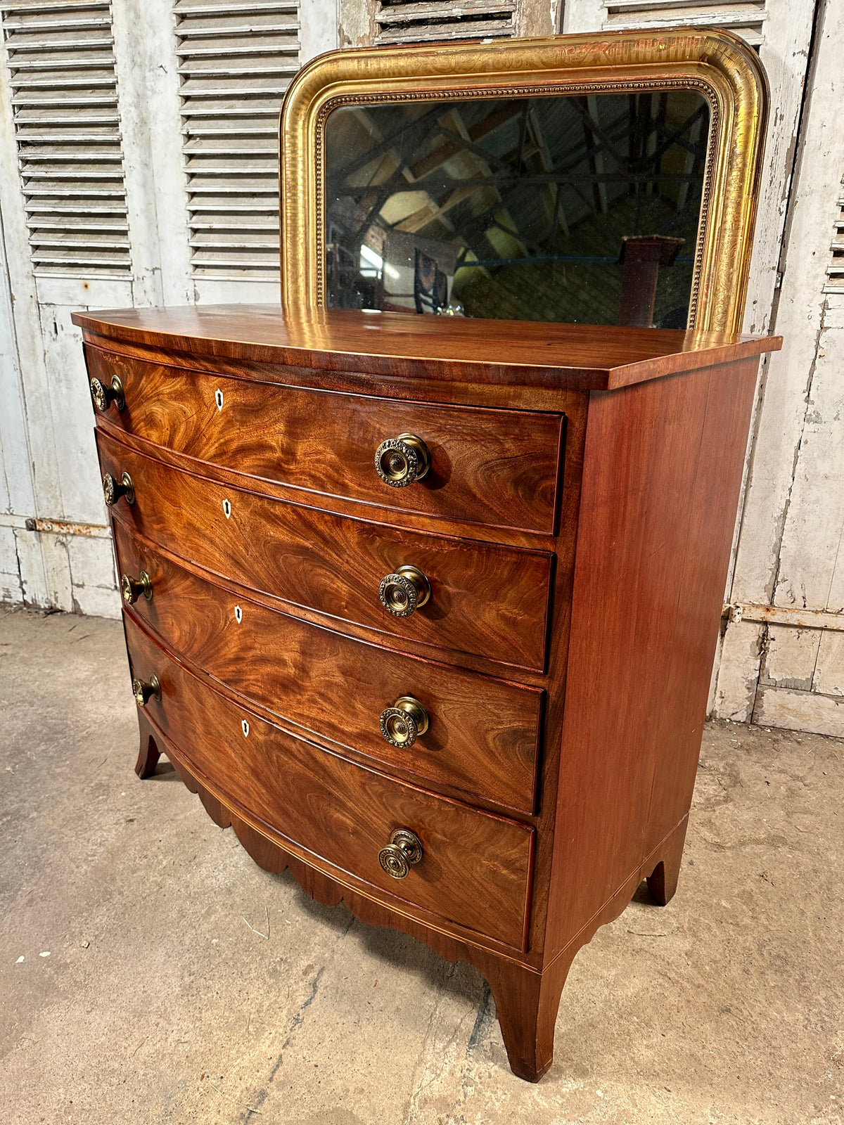 A Beautiful Regency Flame Mahogany Bow Front Chest Of Drawers Circa 18 Search Rescued
